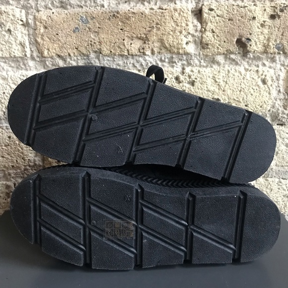 Shoes | Bestelle Black And Gold Sneakers | Poshmark